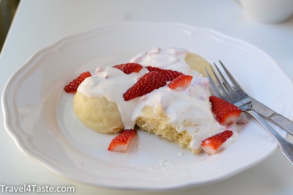 Polish Steamed Dumplings (pl. Pampuchy :) ) with Strawberries | Travel ...